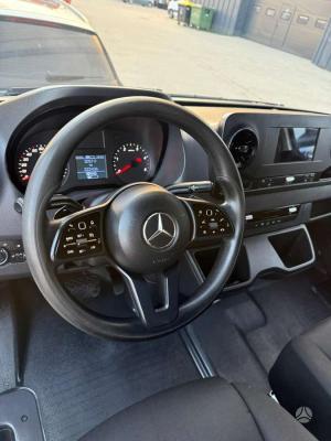 White Mercedes-Benz Sprinter 2020 in Kaunas, with an engine capacity of 2.20 L and mileage of 322 thousand km for 10950 €, photo 4 on AUTOMOTO.COM.LV