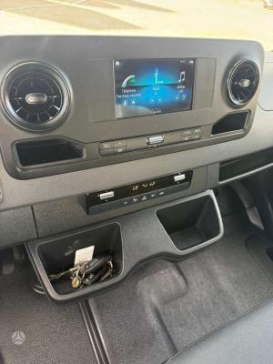 White Mercedes-Benz Sprinter 2020 in Kaunas, with an engine capacity of 2.20 L and mileage of 380 thousand km for 10450 €, photo 4 on AUTOMOTO.COM.LV