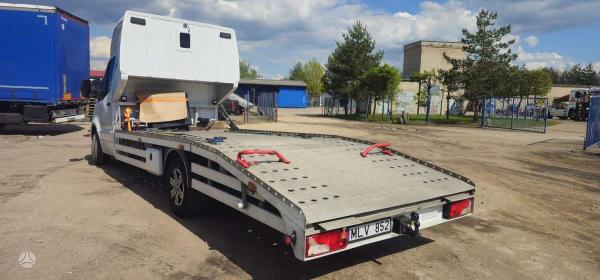 White Mercedes-Benz Sprinter 2020 in Telschi, with an engine capacity of 3.00 L and mileage of 690 thousand km for 21500 €, photo 5 on AUTOMOTO.COM.LV