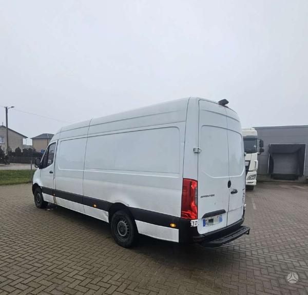 Balts Mercedes-Benz Sprinter 2021 Jurbarkas, ar dzinēja tilpumu 1.95 L un nobraukumu 297 tūkst. km par 7700 €, foto 5 vietnē AUTOMOTO.COM.LV
