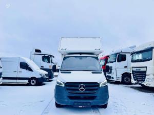 White Mercedes-Benz Sprinter 2021 in Vilnius, with an engine capacity of 2.14 L and mileage of 107 thousand km for 23900 €, photo 2 on AUTOMOTO.COM.LV