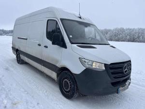 White Mercedes-Benz Sprinter 2021 in Taurage, with an engine capacity of 1.95 L and mileage of 260 thousand km for 13900 €, photo  on AUTOMOTO.COM.LV