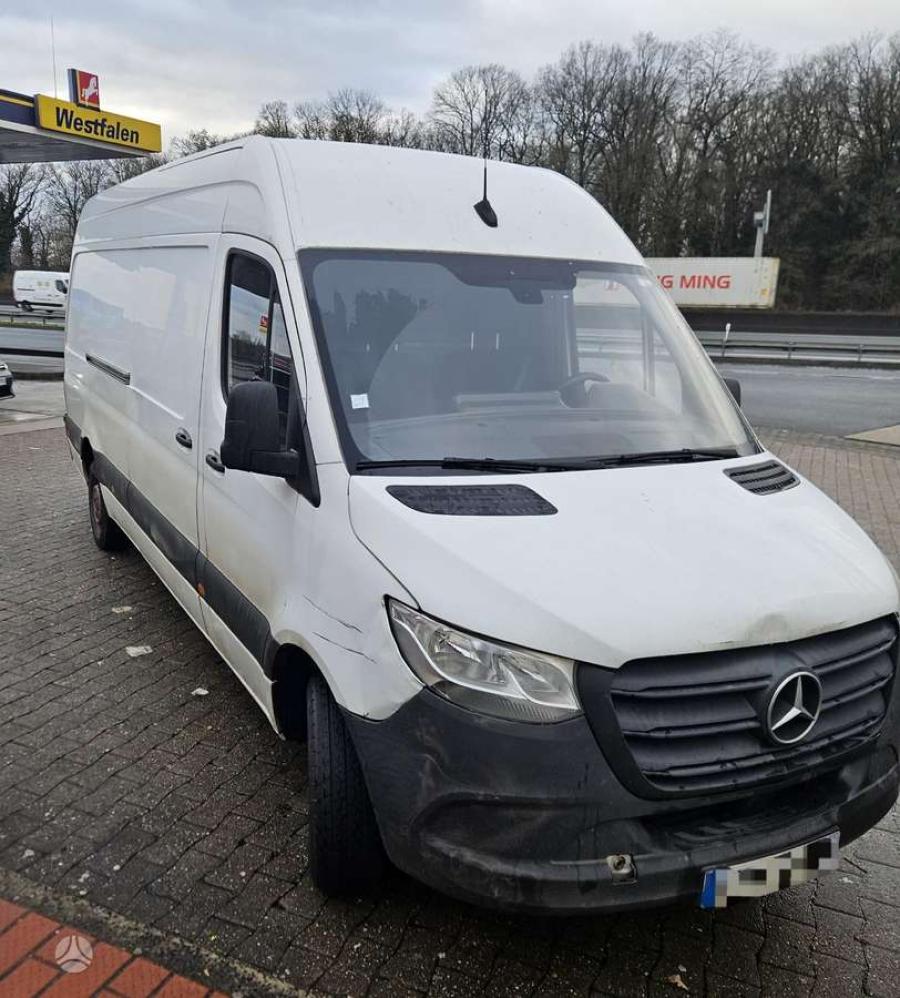 White Mercedes-Benz Sprinter 2021 in Jurbarkas, with an engine capacity of 2.00 L and mileage of 197 thousand km for 8500 €, photo 1 on AUTOMOTO.COM.LV