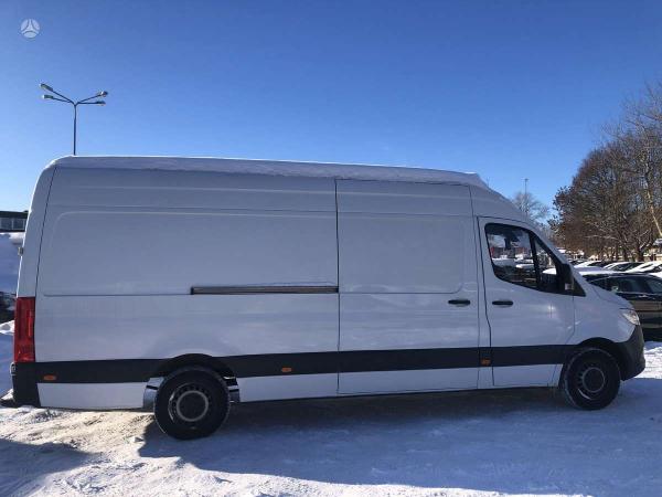 White Mercedes-Benz Sprinter 2021 in Klaipeda, with an engine capacity of 2.00 L and mileage of 274 thousand km for 13500 €, photo 10 on AUTOMOTO.COM.LV