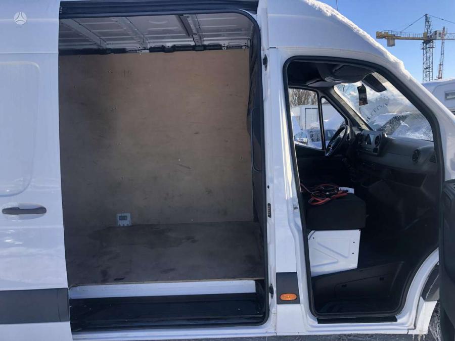 Balts Mercedes-Benz Sprinter 2021 Klaipėda, ar dzinēja tilpumu 2.00 L un nobraukumu 274 tūkst. km par 13500 €, foto 14 vietnē AUTOMOTO.COM.LV