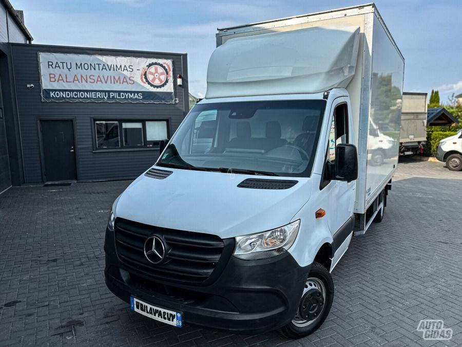 White Mercedes-Benz Sprinter 2021 in Kaunas, with an engine capacity of 2.20 L and mileage of 201 thousand km for 16500 €, photo 8 on AUTOMOTO.COM.LV