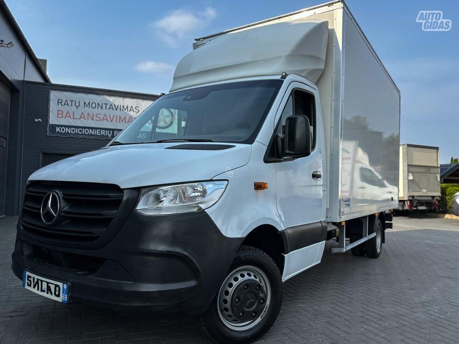 White Mercedes-Benz Sprinter 2021 in Kaunas, with an engine capacity of 2.20 L and mileage of 201 thousand km for 16500 €, photo 9 on AUTOMOTO.COM.LV