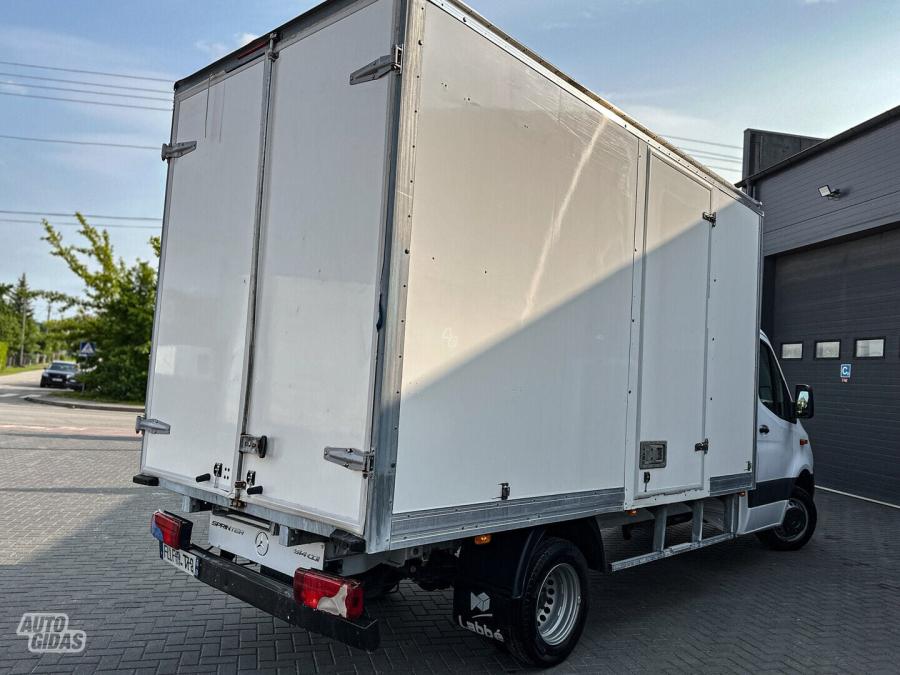 White Mercedes-Benz Sprinter 2021 in Kaunas, with an engine capacity of 2.20 L and mileage of 201 thousand km for 16500 €, photo 10 on AUTOMOTO.COM.LV