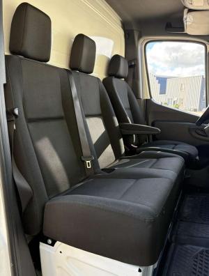 Balts Mercedes-Benz Sprinter 2021 Kauņa, ar dzinēja tilpumu 2.14 L un nobraukumu 160 tūkst. km par 15999 €, foto 15 vietnē AUTOMOTO.COM.LV