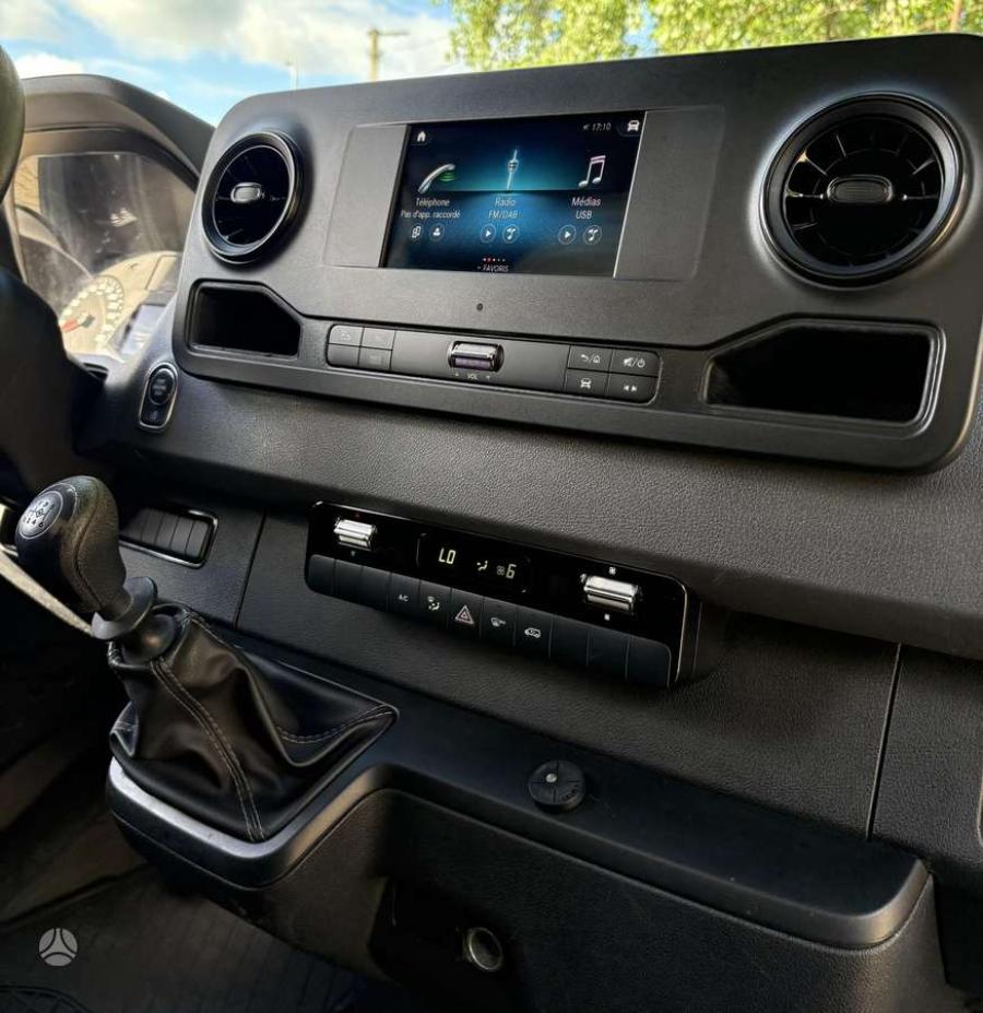 Balts Mercedes-Benz Sprinter 2021 Kauņa, ar dzinēja tilpumu 2.14 L un nobraukumu 160 tūkst. km par 15999 €, foto 17 vietnē AUTOMOTO.COM.LV