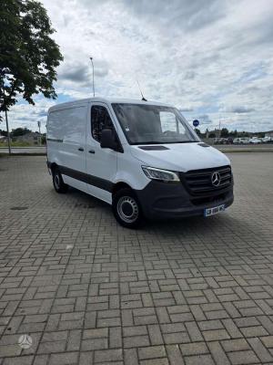White Mercedes-Benz Sprinter 2021 in Taurage, with an engine capacity of 2.10 L and mileage of 288 thousand km for 12300 €, photo 3 on AUTOMOTO.COM.LV