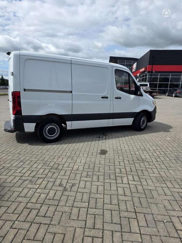 Balts Mercedes-Benz Sprinter 2021 Tauragė, ar dzinēja tilpumu 2.10 L un nobraukumu 288 tūkst. km par 12300 €, foto 4 vietnē AUTOMOTO.COM.LV