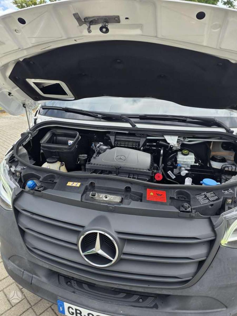 White Mercedes-Benz Sprinter 2021 in Taurage, with an engine capacity of 2.10 L and mileage of 288 thousand km for 12300 €, photo 12 on AUTOMOTO.COM.LV