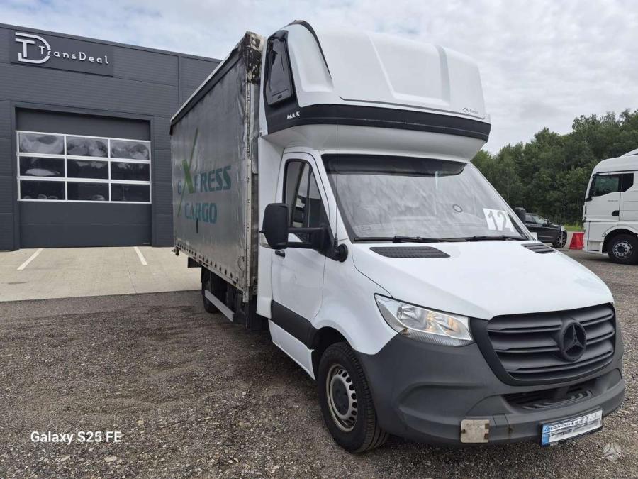 White Mercedes-Benz Sprinter 2021 in Vilnius, with an engine capacity of 2.14 L and mileage of 910 thousand km for 16819 €, photo 3 on AUTOMOTO.COM.LV