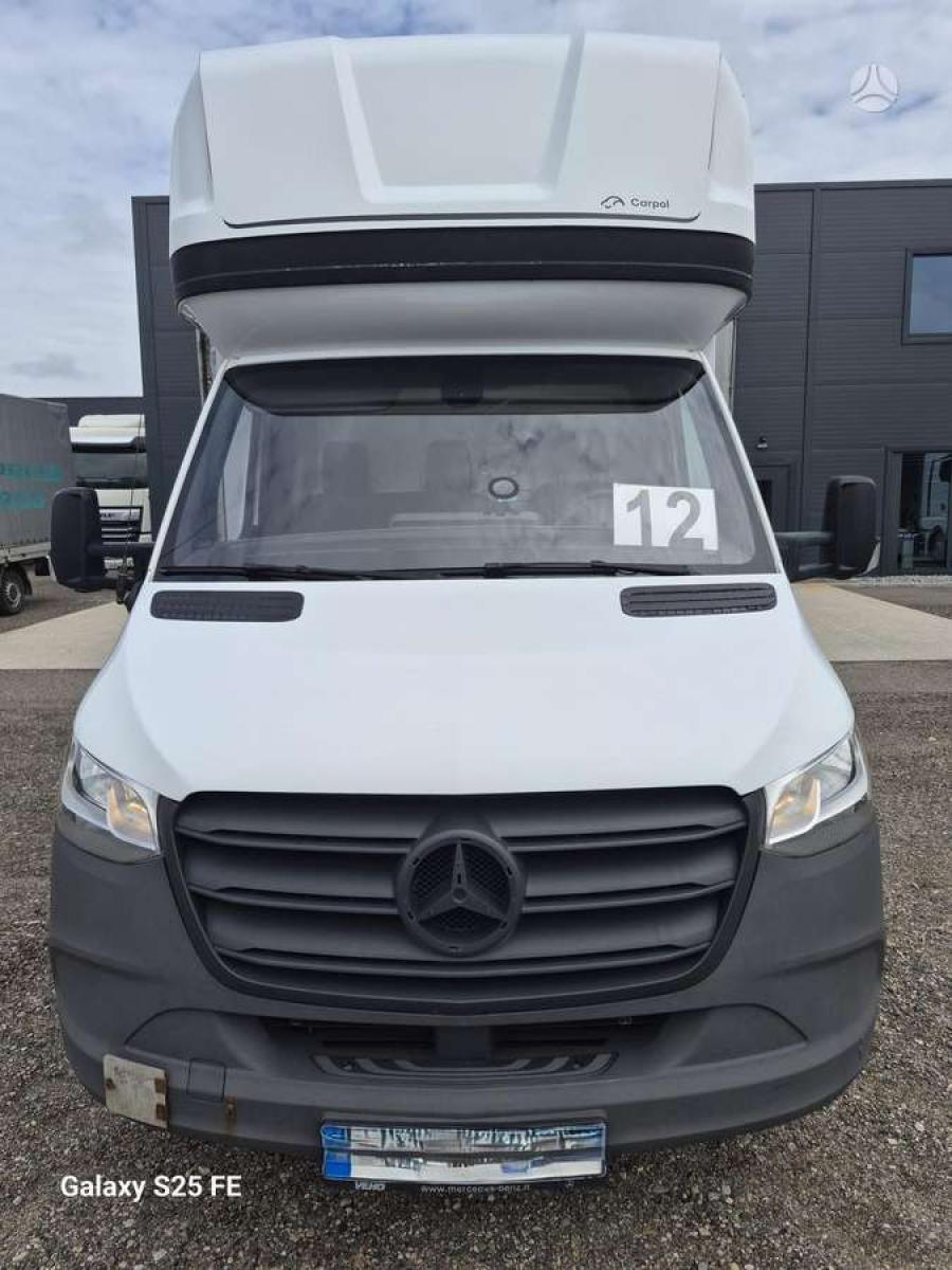 White Mercedes-Benz Sprinter 2021 in Vilnius, with an engine capacity of 2.14 L and mileage of 910 thousand km for 16819 €, photo 4 on AUTOMOTO.COM.LV