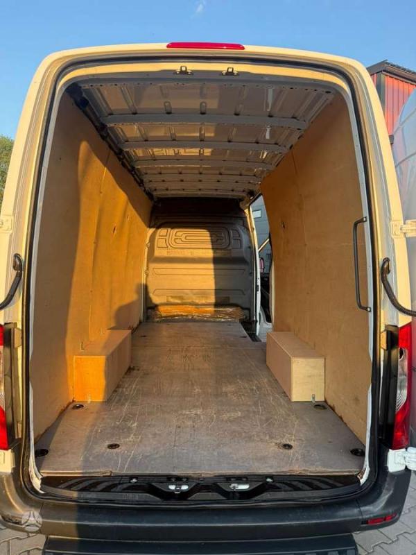 White Mercedes-Benz Sprinter 2021 in Kaunas, with an engine capacity of 2.00 L and mileage of 280 thousand km for 9800 €, photo 5 on AUTOMOTO.COM.LV