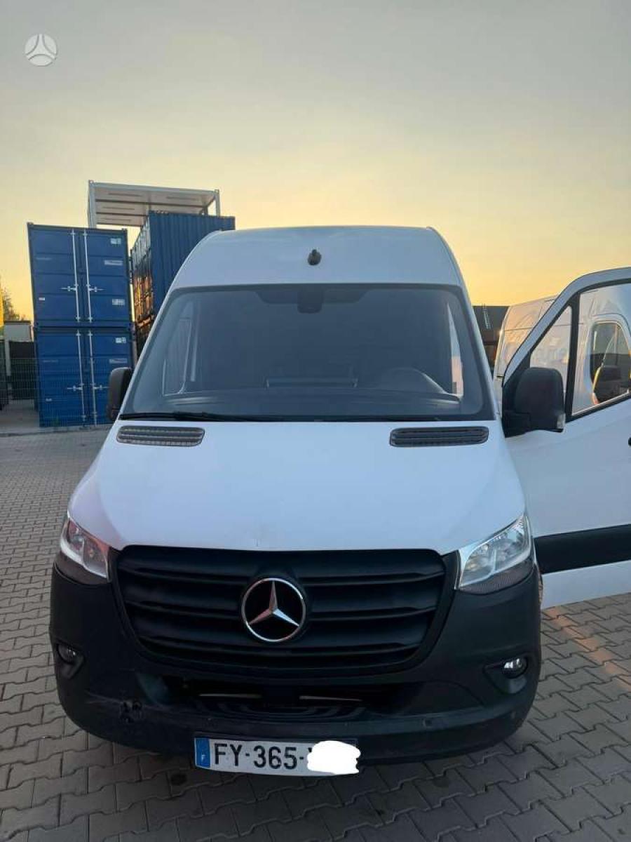 White Mercedes-Benz Sprinter 2021 in Kaunas, with an engine capacity of 2.00 L and mileage of 280 thousand km for 9800 €, photo 11 on AUTOMOTO.COM.LV
