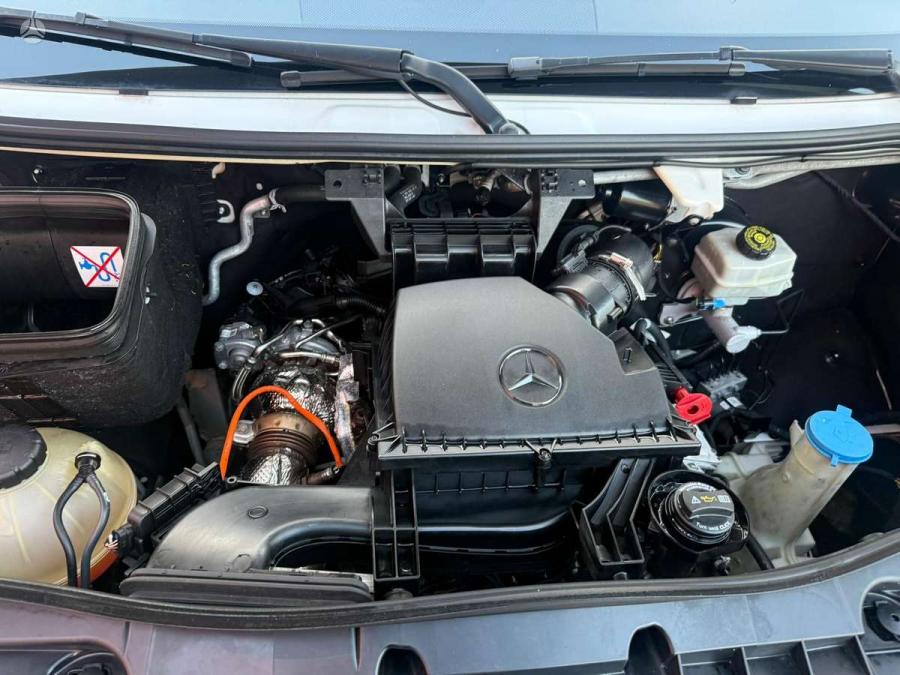 White Mercedes-Benz Sprinter 2021 in Kaunas, with an engine capacity of 2.00 L and mileage of 280 thousand km for 9800 €, photo 15 on AUTOMOTO.COM.LV