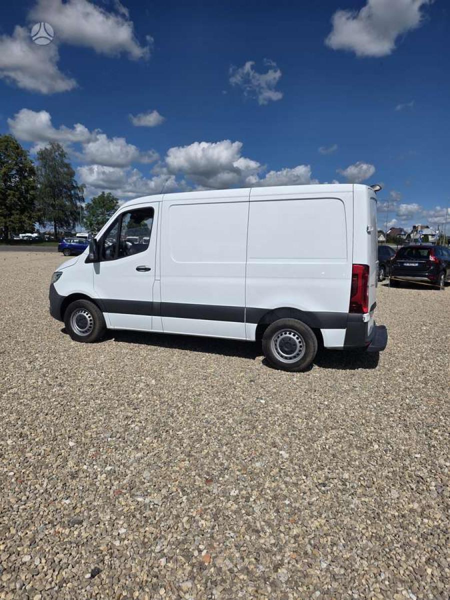 White Mercedes-Benz Sprinter 2021 in Taurage, with an engine capacity of 2.10 L and mileage of 288 thousand km for 12200 €, photo 6 on AUTOMOTO.COM.LV
