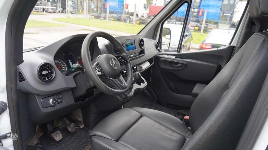 White Mercedes-Benz Sprinter 2021 in Vilnius, with an engine capacity of 2.14 L and mileage of 296 thousand km for 9950 €, photo 18 on AUTOMOTO.COM.LV
