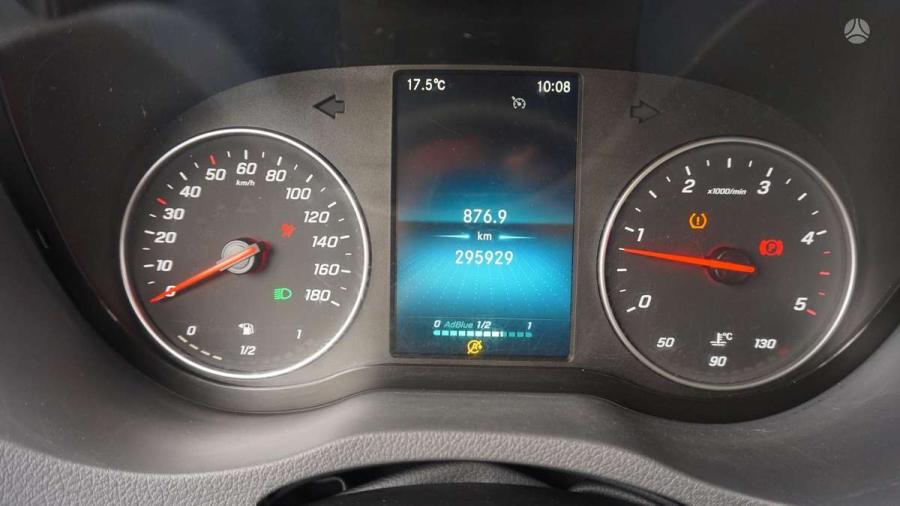 White Mercedes-Benz Sprinter 2021 in Vilnius, with an engine capacity of 2.14 L and mileage of 296 thousand km for 9950 €, photo 23 on AUTOMOTO.COM.LV