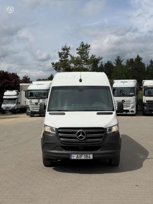 White Mercedes-Benz Sprinter 2021 in Kazlu Ruda, with an engine capacity of 2.14 L and mileage of 181 thousand km for 16500 €, photo 3 on AUTOMOTO.COM.LV