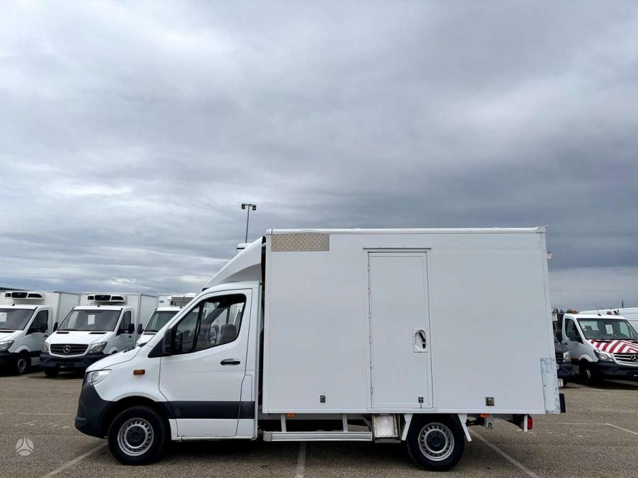 Balts Mercedes-Benz Sprinter 2021 Viļņa, ar dzinēja tilpumu 2.14 L un nobraukumu 244 tūkst. km par 17900 €, foto 10 vietnē AUTOMOTO.COM.LV