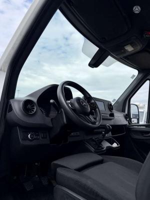 Balts Mercedes-Benz Sprinter 2021 Viļņa, ar dzinēja tilpumu 2.14 L un nobraukumu 244 tūkst. km par 17900 €, foto 17 vietnē AUTOMOTO.COM.LV