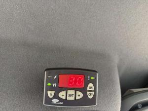 Balts Mercedes-Benz Sprinter 2021 Viļņa, ar dzinēja tilpumu 2.14 L un nobraukumu 244 tūkst. km par 17900 €, foto 25 vietnē AUTOMOTO.COM.LV