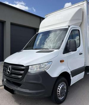 White Mercedes-Benz Sprinter 2021 in Kaunas, with an engine capacity of 2.14 L and mileage of 200 thousand km for 15900 €, photo 3 on AUTOMOTO.COM.LV