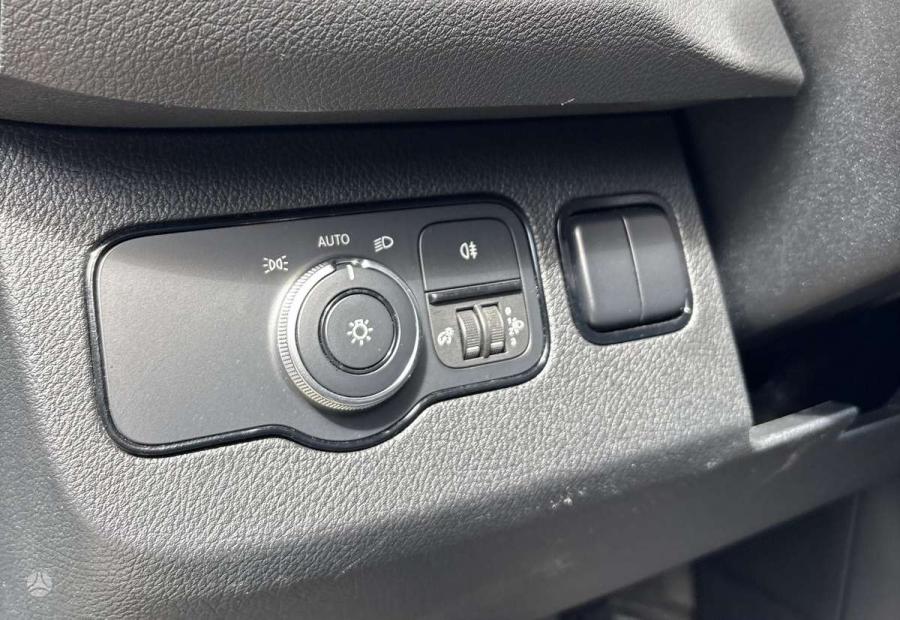 White Mercedes-Benz Sprinter 2021 in Kaunas, with an engine capacity of 2.14 L and mileage of 200 thousand km for 15900 €, photo 16 on AUTOMOTO.COM.LV