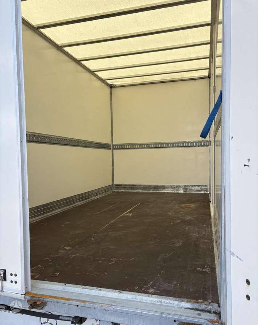 White Mercedes-Benz Sprinter 2021 in Kaunas, with an engine capacity of 2.14 L and mileage of 200 thousand km for 15900 €, photo 22 on AUTOMOTO.COM.LV