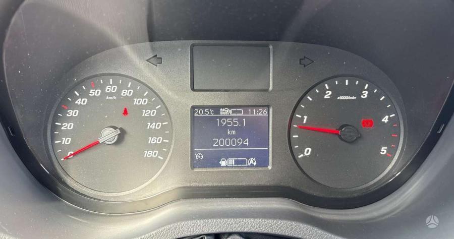 White Mercedes-Benz Sprinter 2021 in Kaunas, with an engine capacity of 2.14 L and mileage of 200 thousand km for 15900 €, photo 23 on AUTOMOTO.COM.LV