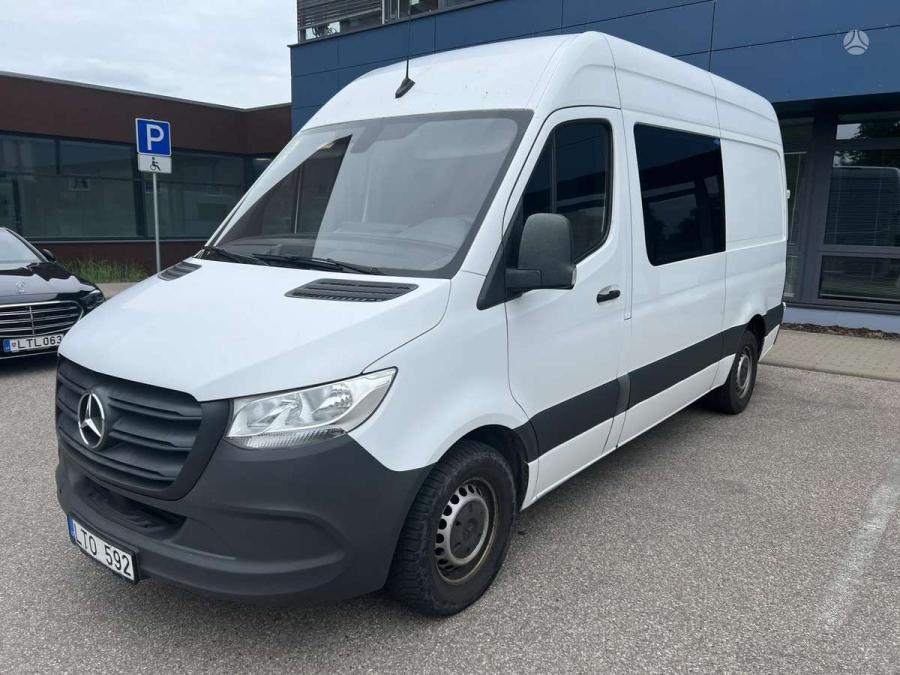 White Mercedes-Benz Sprinter 2021 in Vievis, with an engine capacity of 1.95 L and mileage of 826 thousand km for 11000 €, photo 5 on AUTOMOTO.COM.LV
