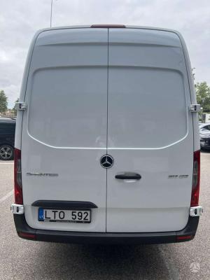White Mercedes-Benz Sprinter 2021 in Vievis, with an engine capacity of 1.95 L and mileage of 826 thousand km for 11000 €, photo 7 on AUTOMOTO.COM.LV
