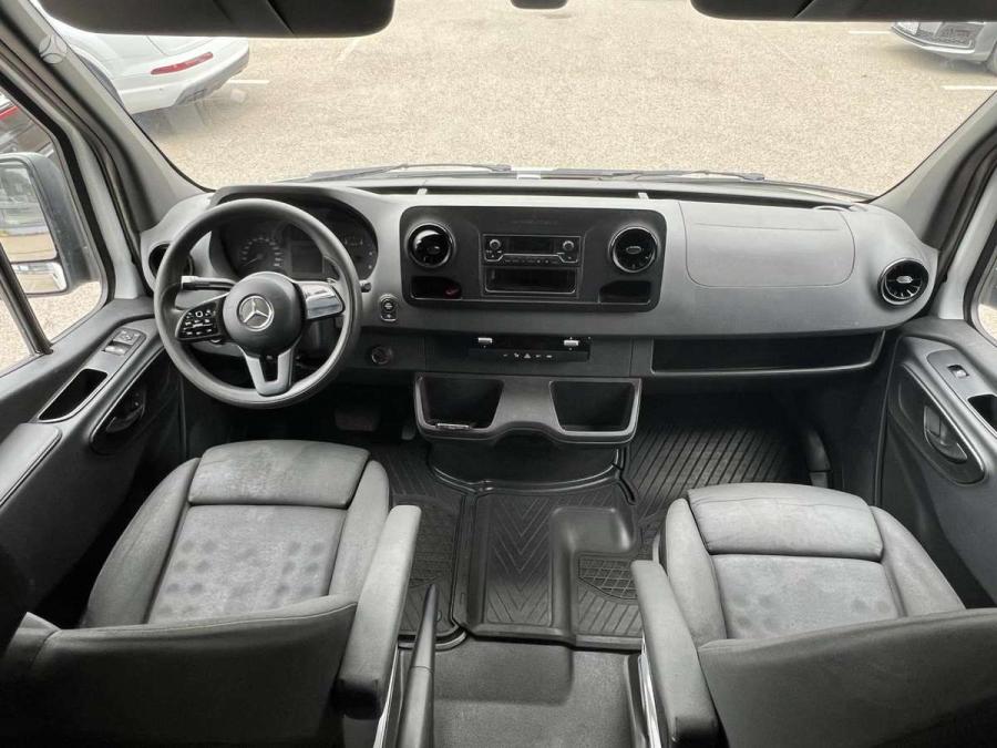 White Mercedes-Benz Sprinter 2021 in Vievis, with an engine capacity of 1.95 L and mileage of 826 thousand km for 11000 €, photo 10 on AUTOMOTO.COM.LV