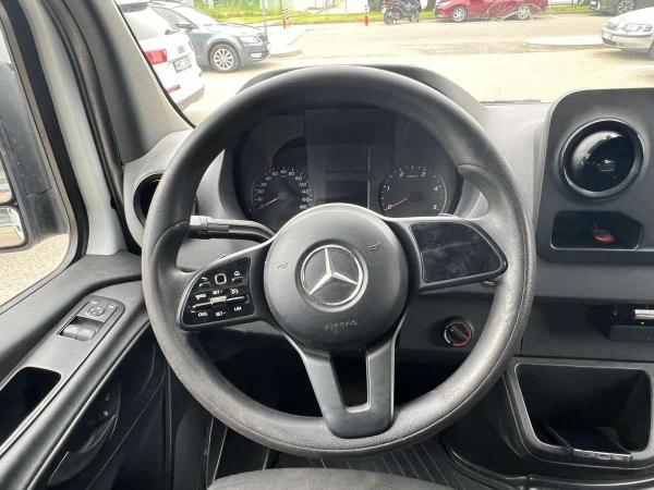 White Mercedes-Benz Sprinter 2021 in Vievis, with an engine capacity of 1.95 L and mileage of 826 thousand km for 11000 €, photo 10 on AUTOMOTO.COM.LV