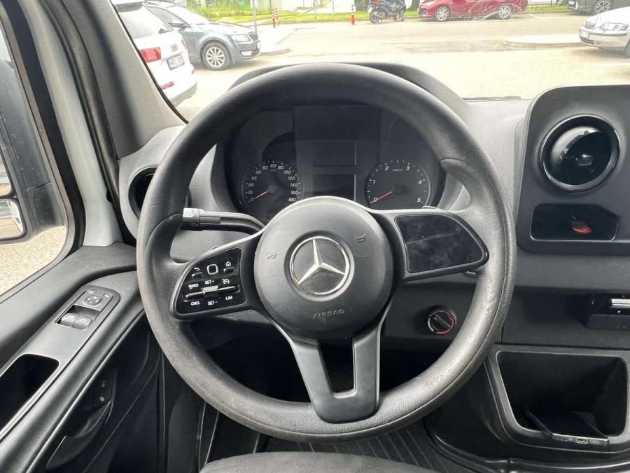 White Mercedes-Benz Sprinter 2021 in Vievis, with an engine capacity of 1.95 L and mileage of 826 thousand km for 11000 €, photo 11 on AUTOMOTO.COM.LV