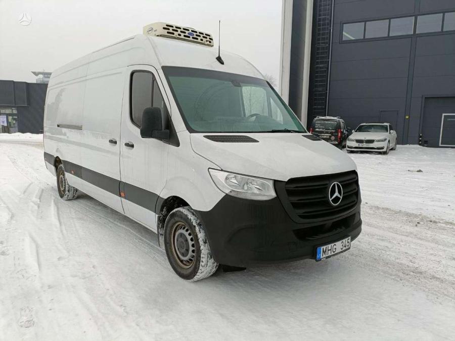 Balts Mercedes-Benz Sprinter 2022 Kauņa, ar dzinēja tilpumu 1.95 L un nobraukumu 99 tūkst. km par 27830 €, foto 3 vietnē AUTOMOTO.COM.LV