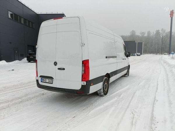 White Mercedes-Benz Sprinter 2022 in Kaunas, with an engine capacity of 1.95 L and mileage of 99 thousand km for 27830 €, photo 7 on AUTOMOTO.COM.LV