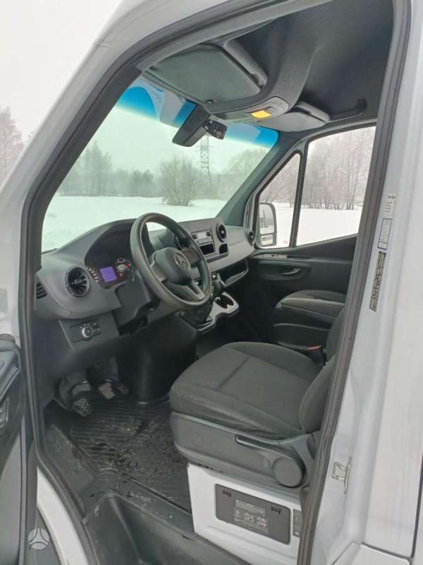 White Mercedes-Benz Sprinter 2022 in Kaunas, with an engine capacity of 1.95 L and mileage of 99 thousand km for 27830 €, photo 10 on AUTOMOTO.COM.LV