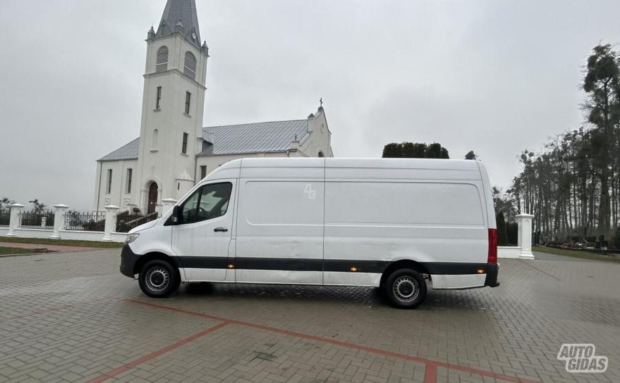 Balts Mercedes-Benz Sprinter 2022 Kauņa, ar dzinēja tilpumu 2.10 L un nobraukumu 210 tūkst. km par 17000 €, foto 1 vietnē AUTOMOTO.COM.LV