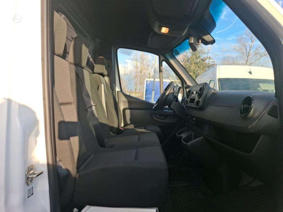 Balts Mercedes-Benz Sprinter 2022 Birštonas, ar dzinēja tilpumu 0.00 L un nobraukumu 5 tūkst. km par 14500 €, foto 11 vietnē AUTOMOTO.COM.LV