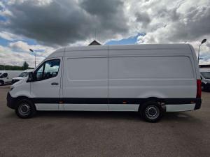 White Mercedes-Benz Sprinter 2022 in Taurage, with an engine capacity of 1.95 L and mileage of 245 thousand km for 19239 €, photo 7 on AUTOMOTO.COM.LV