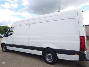 White Mercedes-Benz Sprinter 2022 in Taurage, with an engine capacity of 1.95 L and mileage of 245 thousand km for 19239 €, photo 8 on AUTOMOTO.COM.LV