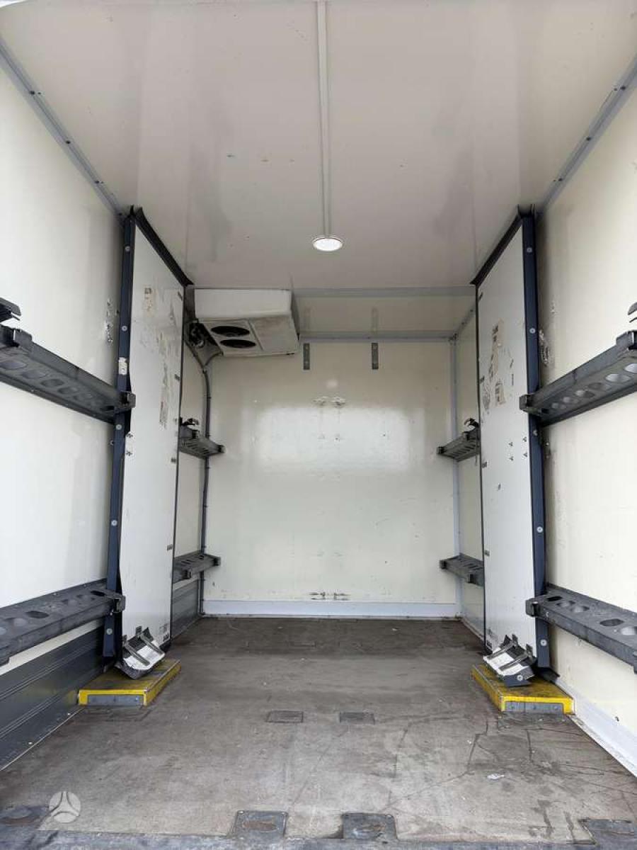 Balts Mercedes-Benz Sprinter 2022 Viļņa, ar dzinēja tilpumu 1.95 L un nobraukumu 206 tūkst. km par 19900 €, foto 11 vietnē AUTOMOTO.COM.LV