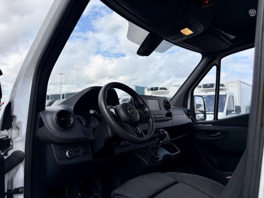 Balts Mercedes-Benz Sprinter 2022 Viļņa, ar dzinēja tilpumu 1.95 L un nobraukumu 206 tūkst. km par 19900 €, foto 16 vietnē AUTOMOTO.COM.LV