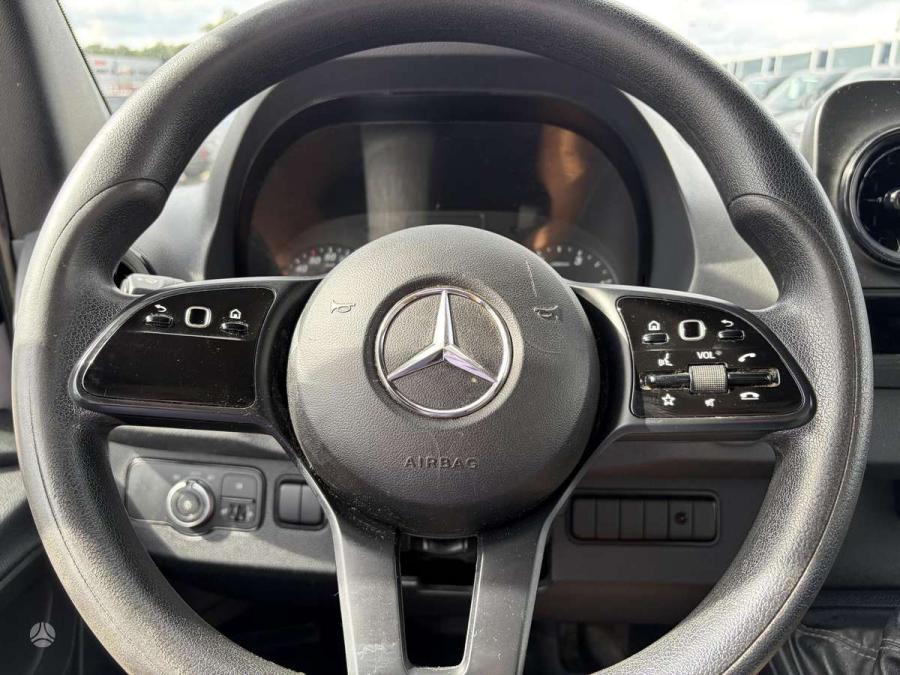 Balts Mercedes-Benz Sprinter 2022 Viļņa, ar dzinēja tilpumu 1.95 L un nobraukumu 206 tūkst. km par 19900 €, foto 21 vietnē AUTOMOTO.COM.LV