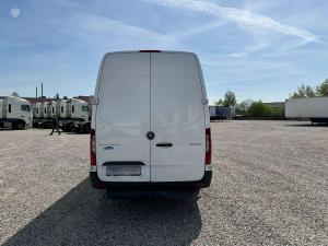 White Mercedes-Benz Sprinter 2022 in Kaunas, with an engine capacity of 0.00 L and mileage of 600 thousand km for 22869 €, photo 6 on AUTOMOTO.COM.LV