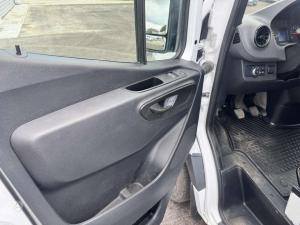 Balts Mercedes-Benz Sprinter 2022 Radviliškis, ar dzinēja tilpumu 1.95 L un nobraukumu 284 tūkst. km par 14701 €, foto 10 vietnē AUTOMOTO.COM.LV